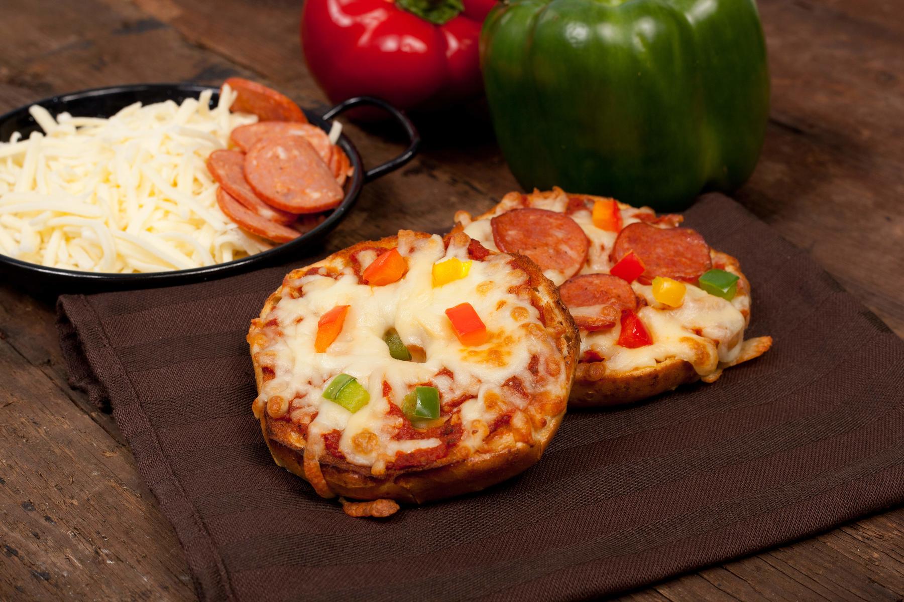 Classic Bagel Pizzas | Dempster's
