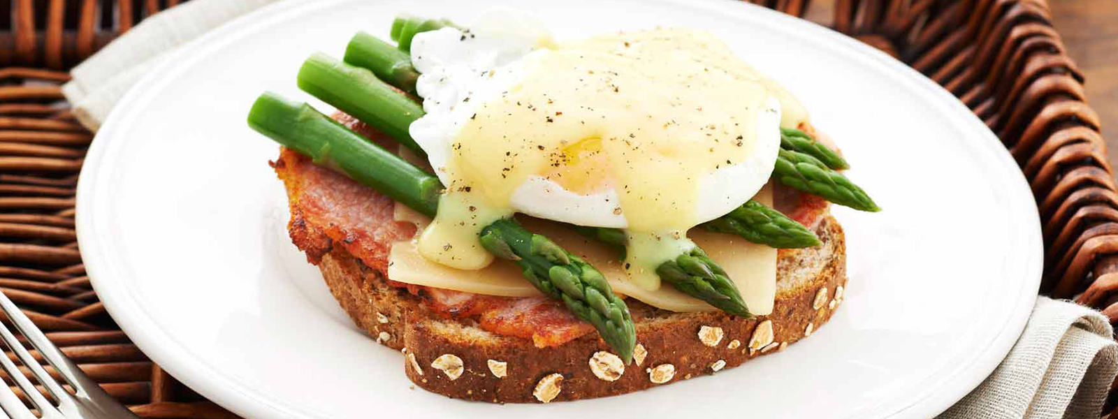 Classic Eggs Benedict with Asparagus | Dempster's
