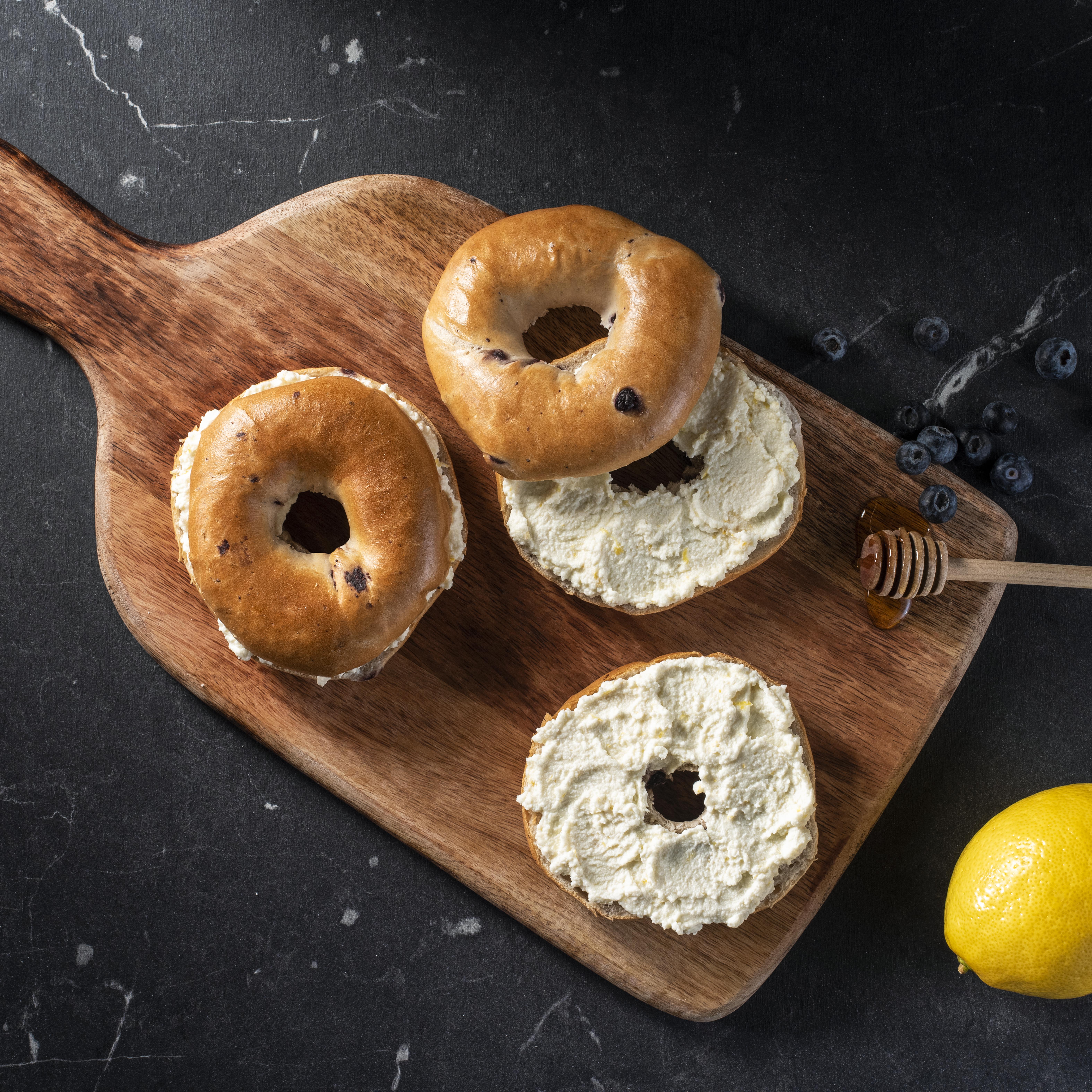 Quick and Easy Blueberry Bagel with Lemon Ricotta | Dempster's