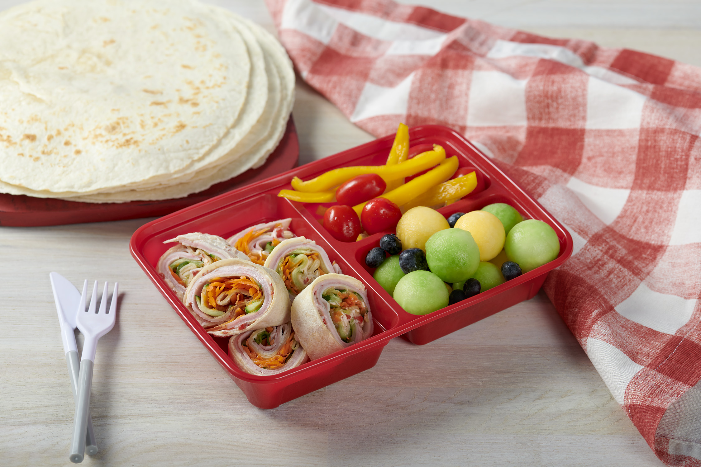 Back-to-school Ham, Cheese, Cucumber, and Carrot Tortilla Pinwheel ...