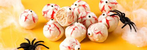 Spooky Halloween “Eyeball” Bread Bites | Dempster's